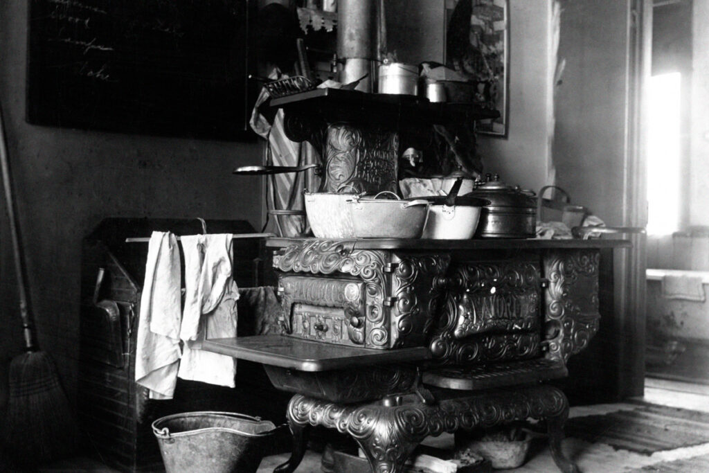 7 Kitchen Tools Everyone Owned in 1900 - History Facts